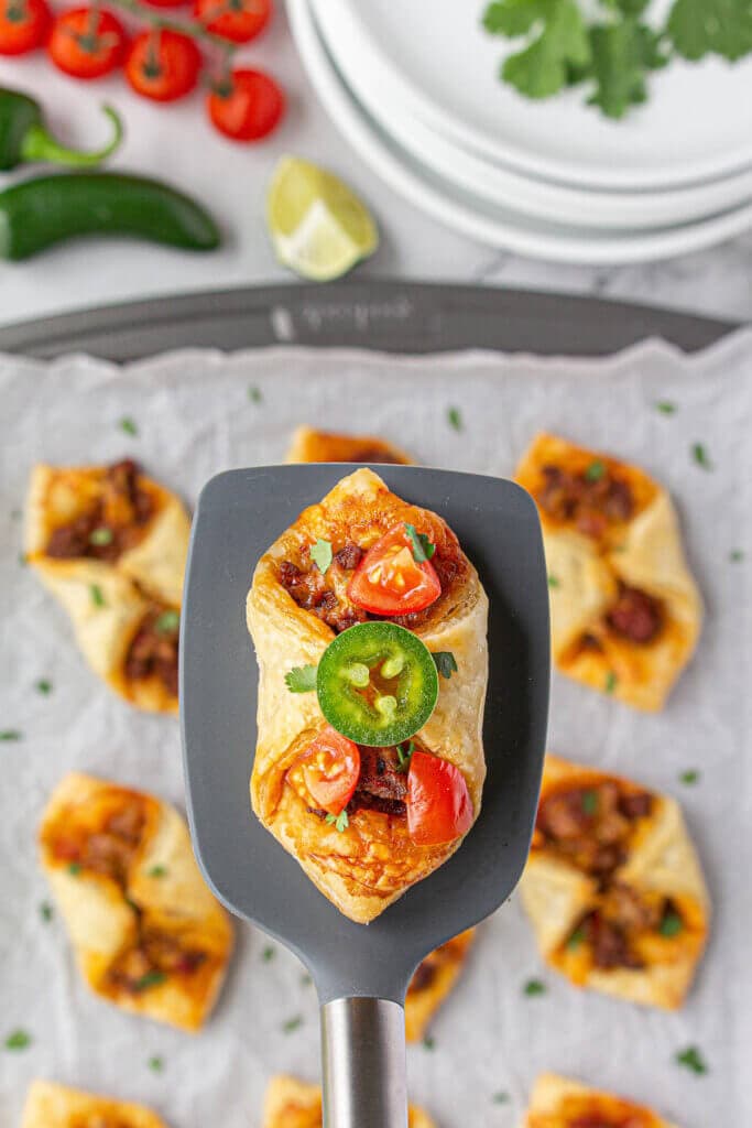 5 Ingredient Puff Pastry Tacos Bites (Easy Recipe) - Bowl Me Over
