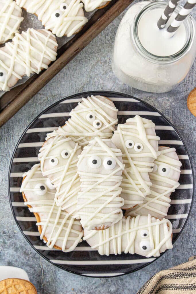 No Bake Halloween Nutter Butter Mummy Cookie Recipe - Bowl Me Over