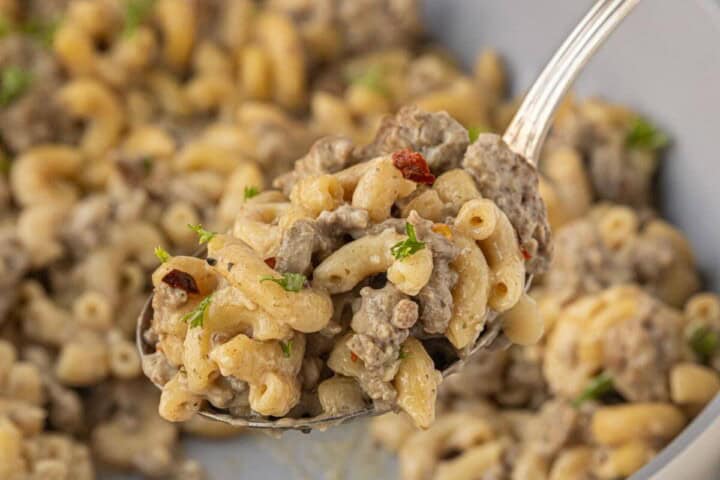 Hamburger Helper Spicy Garlic Parmesan Bowl Me Over hamburger-helper-spicy-garlic-parmesan-bowl-me-over